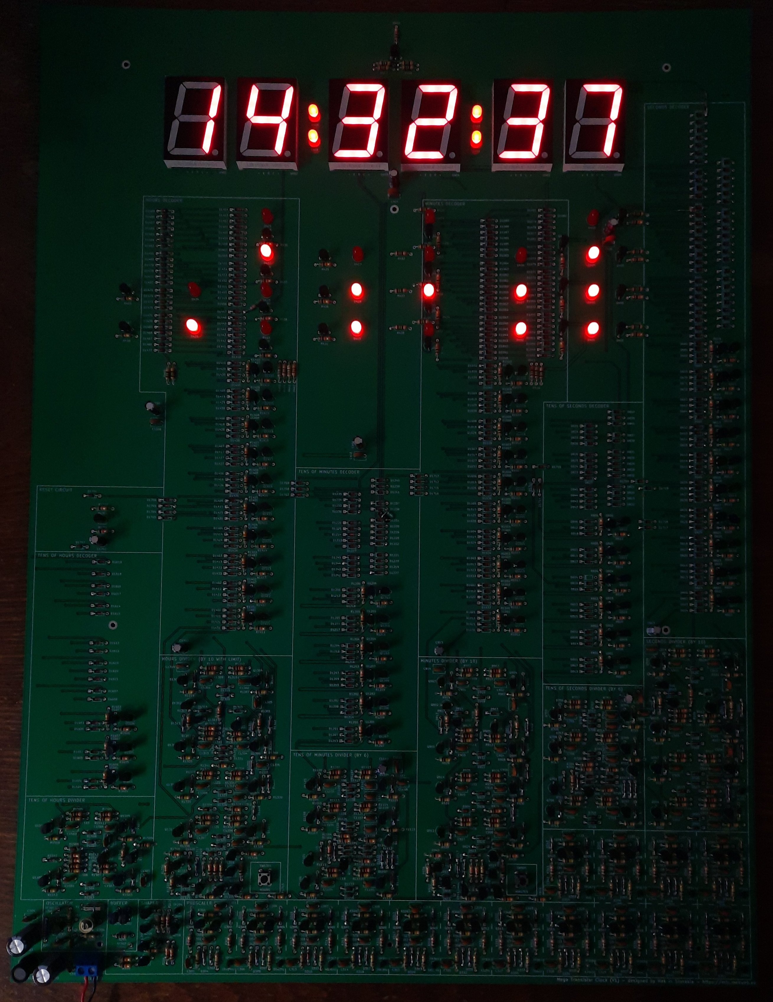Mega Transistor Clock